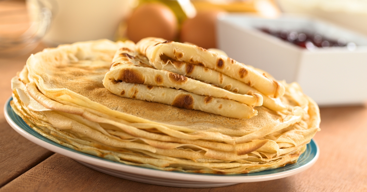 Recette : des délicieuses crêpes sucrées pour la Chandeleur