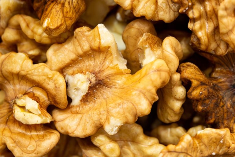 Manger des noix le soir : de nombreux bienfaits insoupçonnés