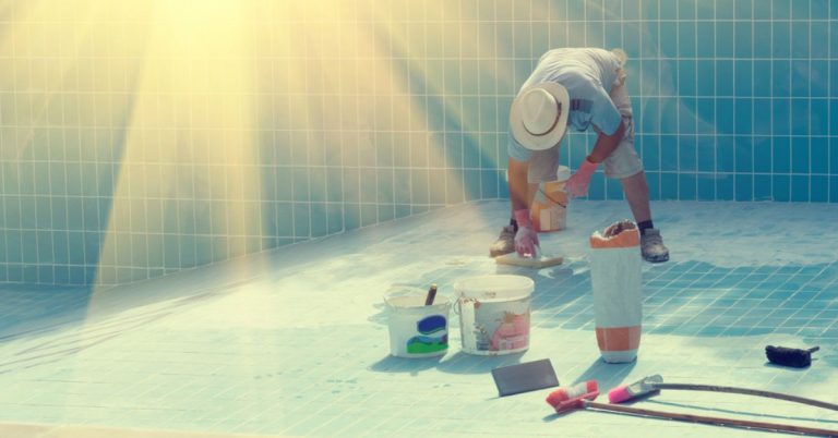 Interdire les nouvelles piscines privées face à la sécheresse : pour ou contre